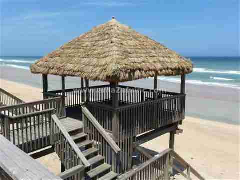 Top 4 Tiki Thatch Roofing for your Outdoor Bar and Shade Structures